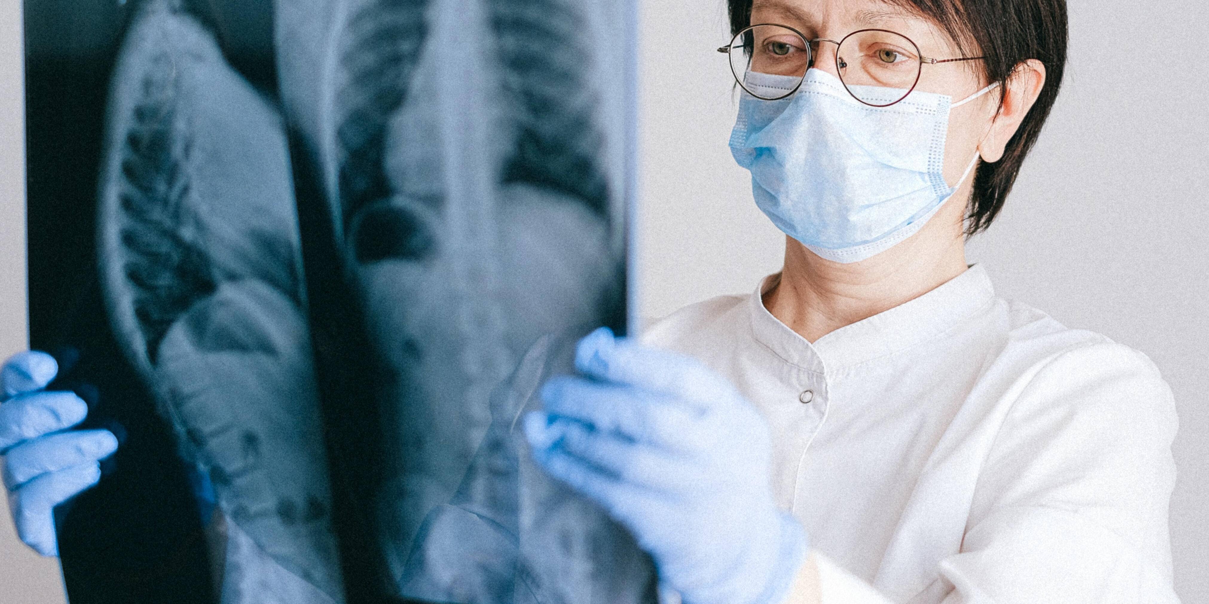 Pulmonologist Job Description