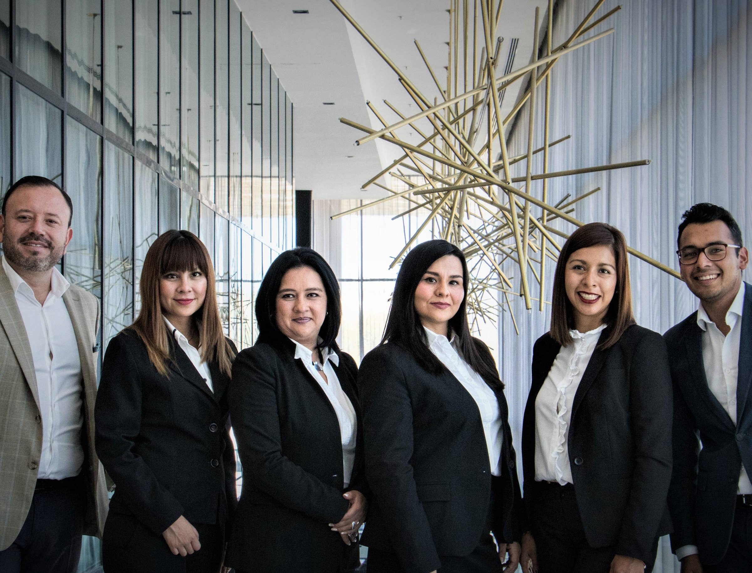 Inappropriate Dress For Work Women