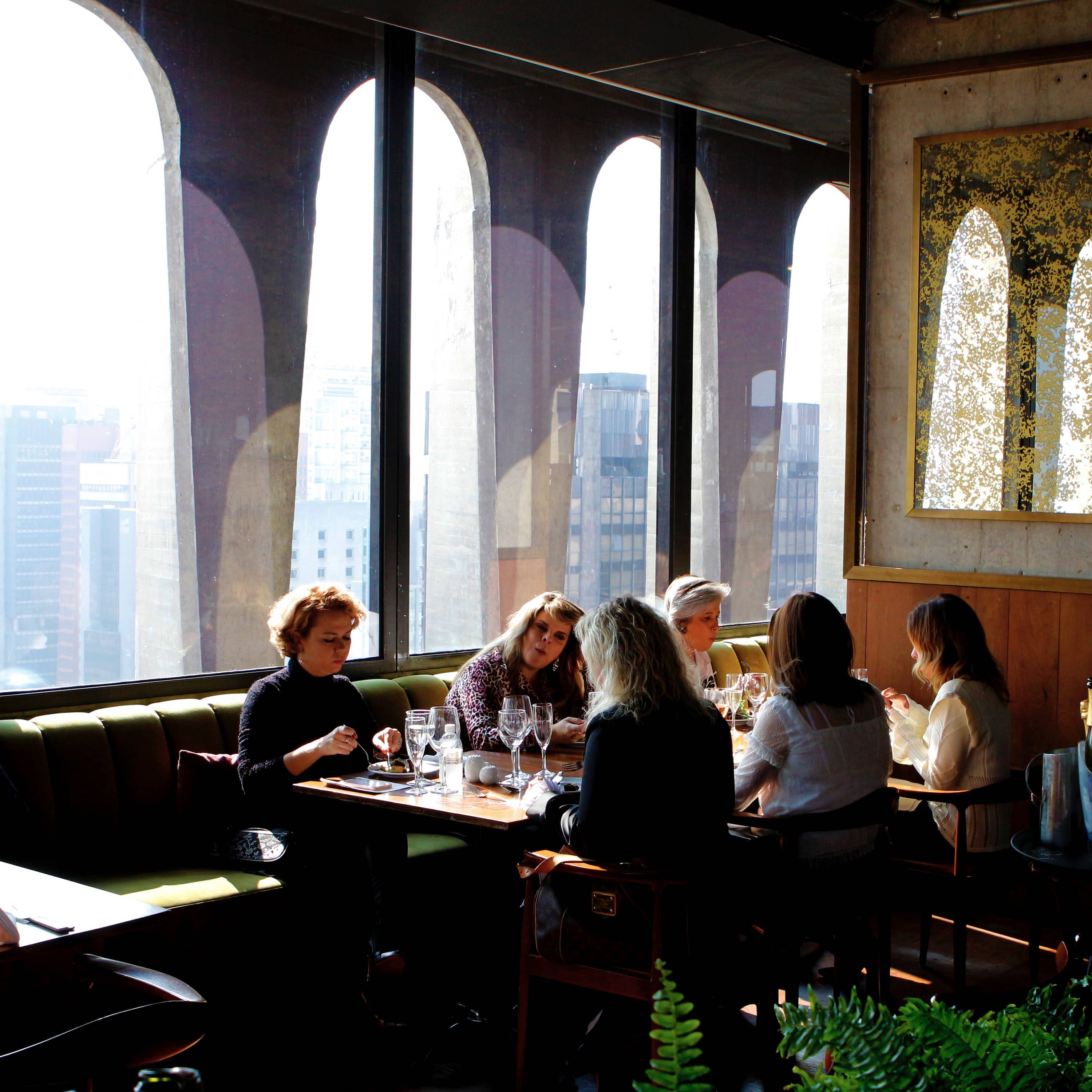 How to Find Restaurant Staff