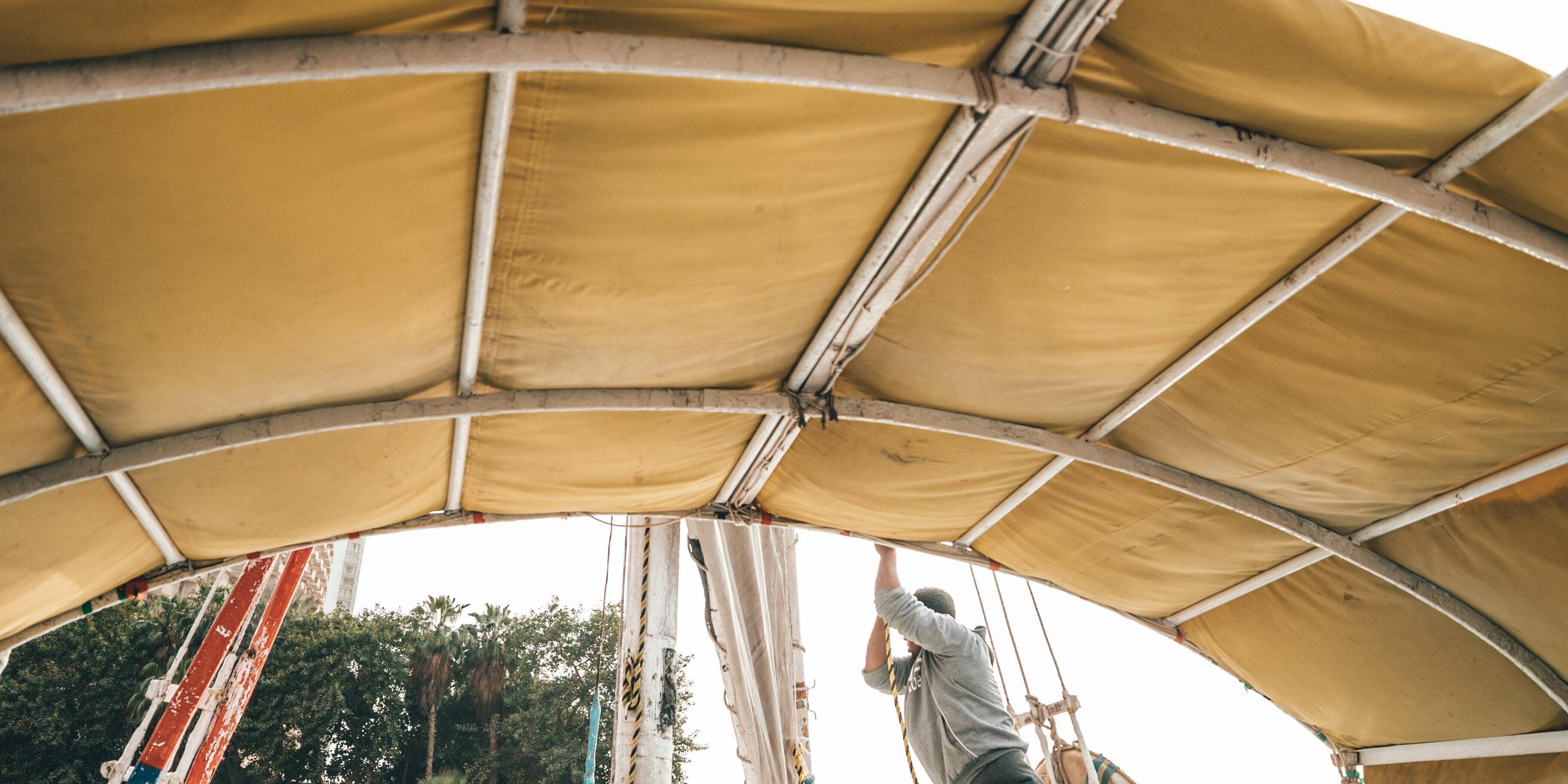 Deckhand Job Description