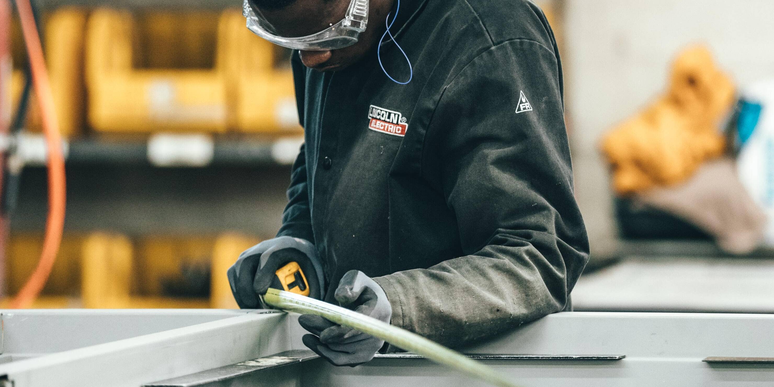 Manufacturing Technician Job Description