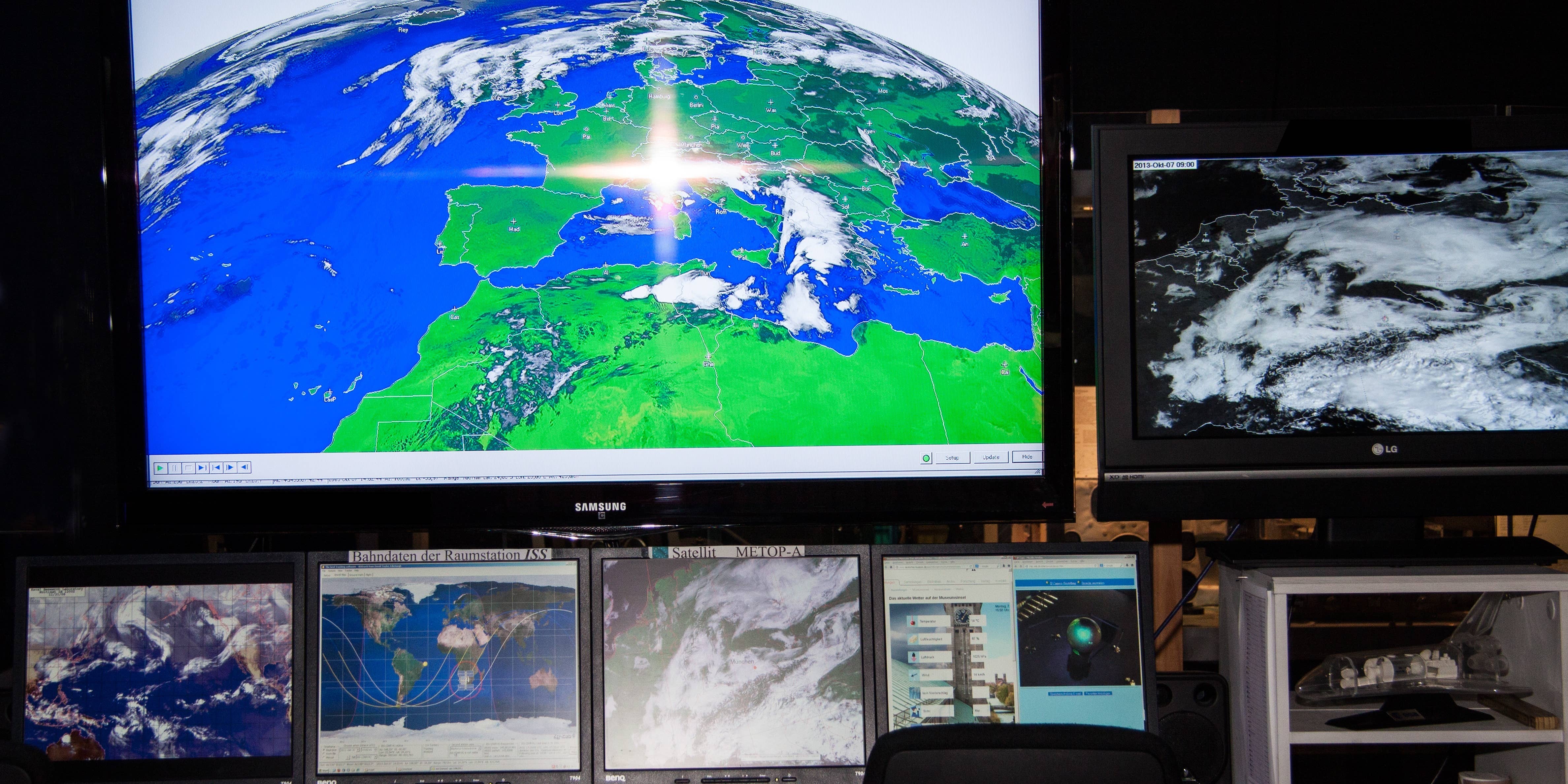 Meteorologist Job Description