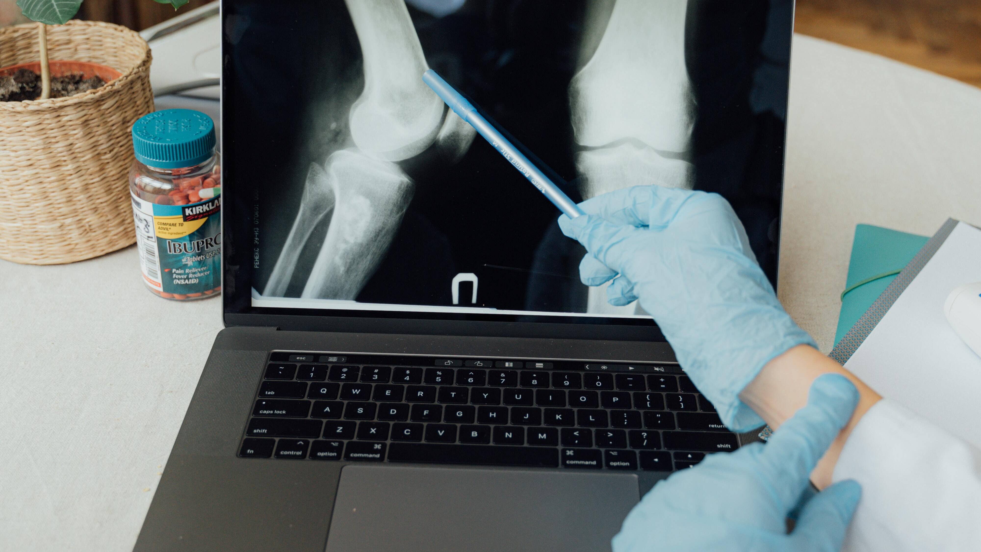 Orthopedic Doctor Job Description