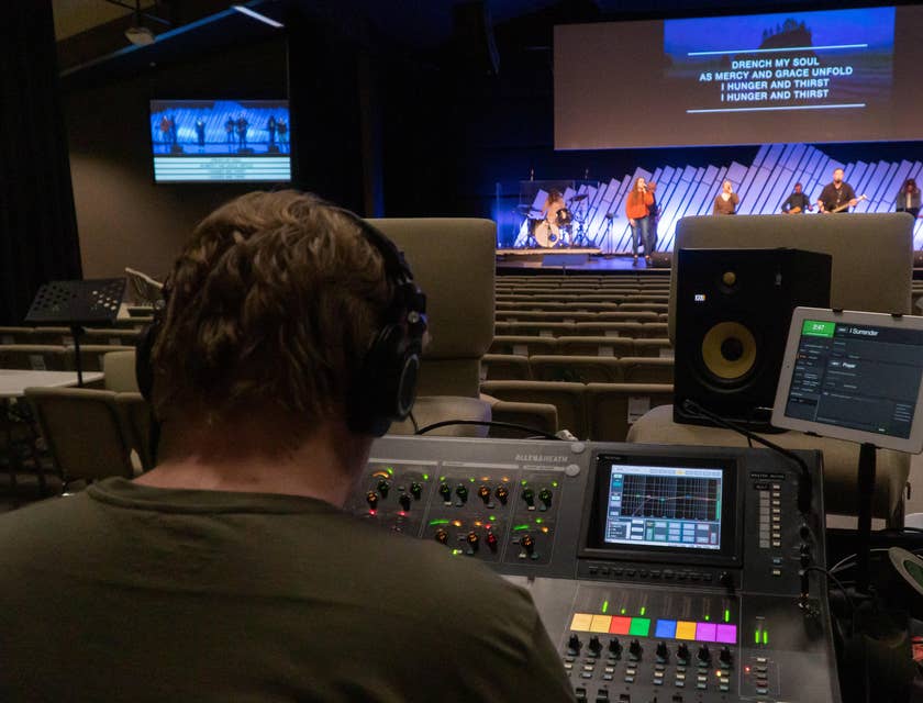 Stage Manager Job Description